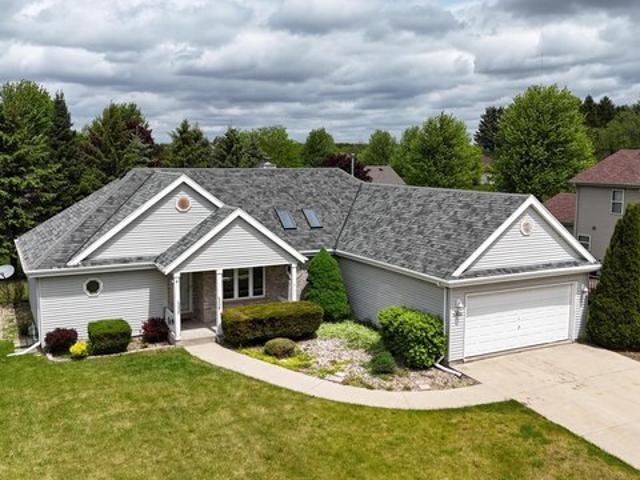 N171W20130 Highland Rd, Jackson, WI 53037