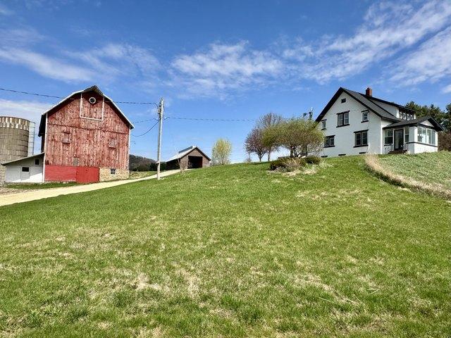 N19027 County Road F, Dodge, WI 54661
