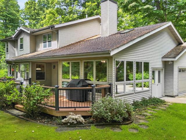 N1933 Alicia Ct