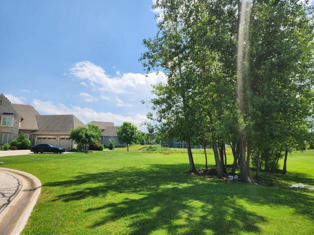 N19W24667 River Edge Ct