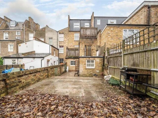 N19 3 bed apartment to rent £3,298 pcm £761 pw