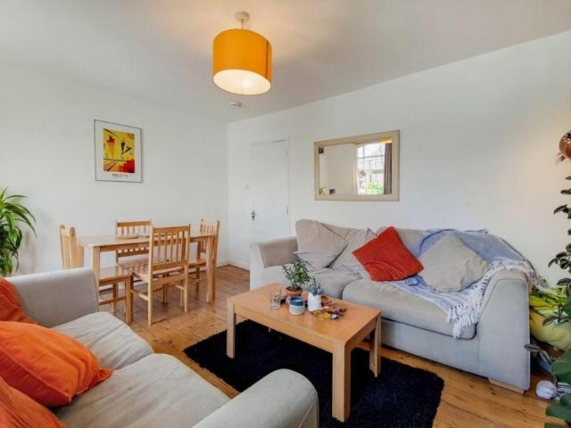 N19 3 bed house to rent £3,597 pcm £830 pw