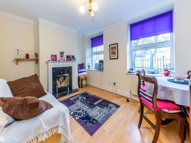 N1 2 bed flat to rent £2,149 pcm £496 pw