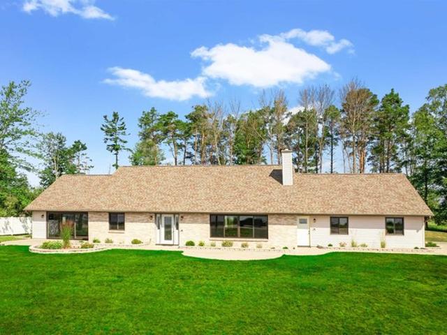 N2281 St, Menominee, MI 54143