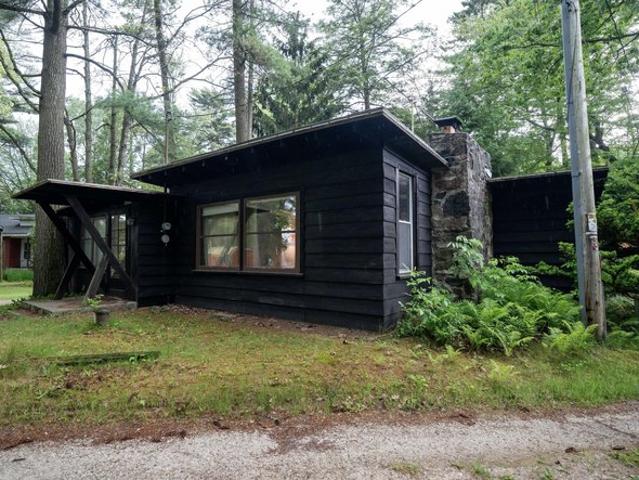 N2220 S Foster Rd, Holland, WI 53070
