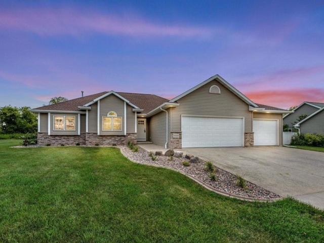 N2460 Benjamin Dr, Greenville, WI 54942
