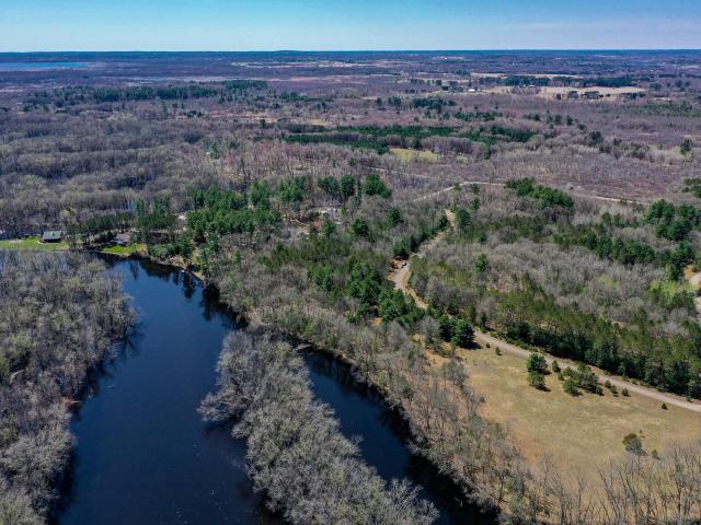 N2759 Ona Pines Rd, Unit 7, Weyauwega, WI 54983 | MLS #50309 | Compass