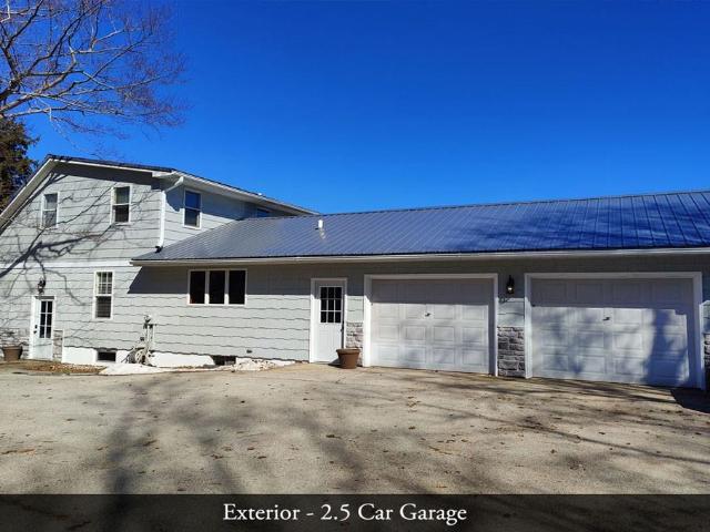 N2890 lakeshore road
