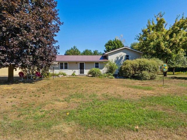 N3159 Seward Heights Rd, Peshtigo, WI 54157