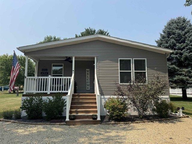 N3201 Crazy Horse Ln Unit 712, Brodhead, WI 53520