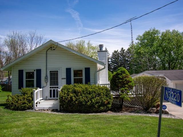 N3220 Acacia Rd, Geneva, WI 53147