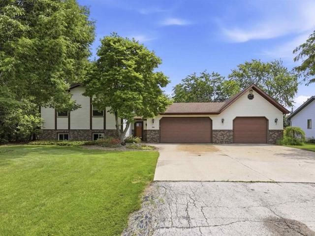 N334 Marion Ave, Appleton, WI 54915
