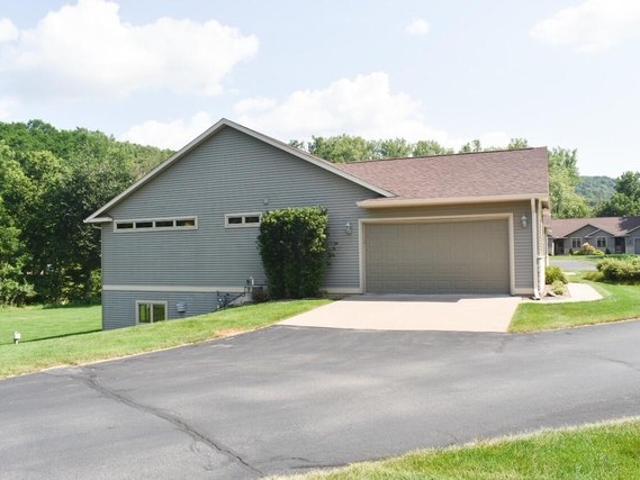 N3316 Miller Rd, La Crosse, WI 54601