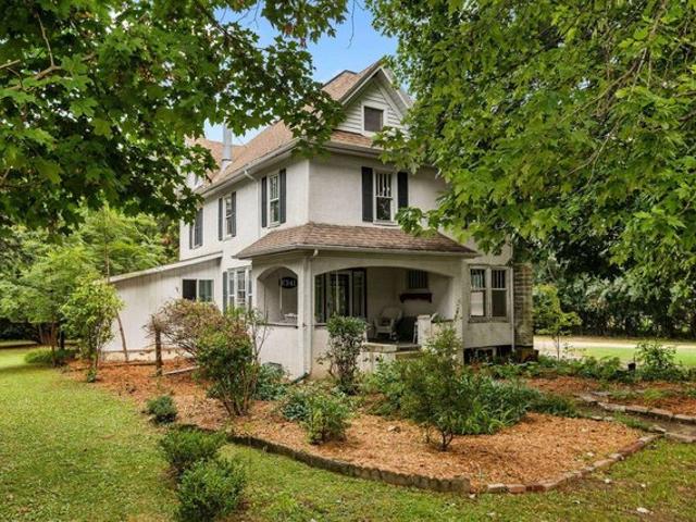 N341 Mayflower Dr, Appleton, WI 54914