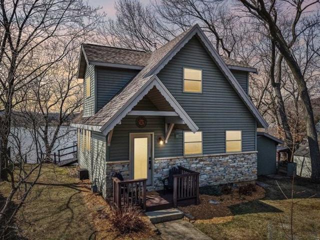 N3431 Tipperary Rd, Poynette, WI 53955