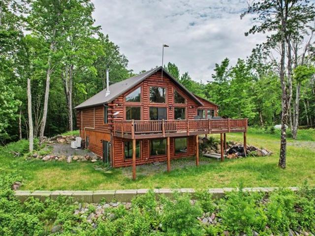 N3704 Cisco Lake Rd E, Watersmeet, MI 49969