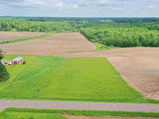 N3928 River Dr, Medford, WI 54451