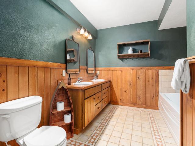 N3932 Park, Brodhead, WI 53520 | MLS #2010