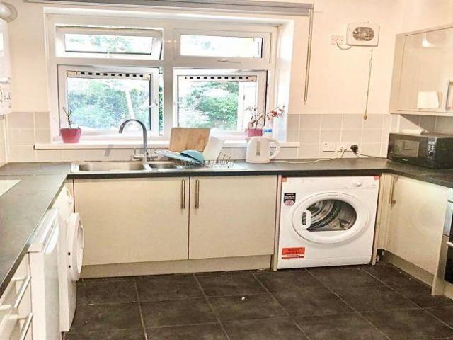 N7 4 bed flat to rent £3,792 pcm £875 pw