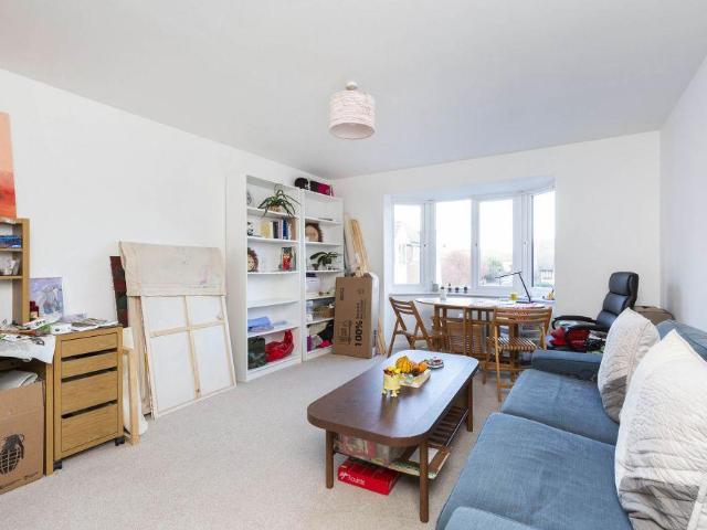 N7 2 bed flat to rent £2,600 pcm £600 pw