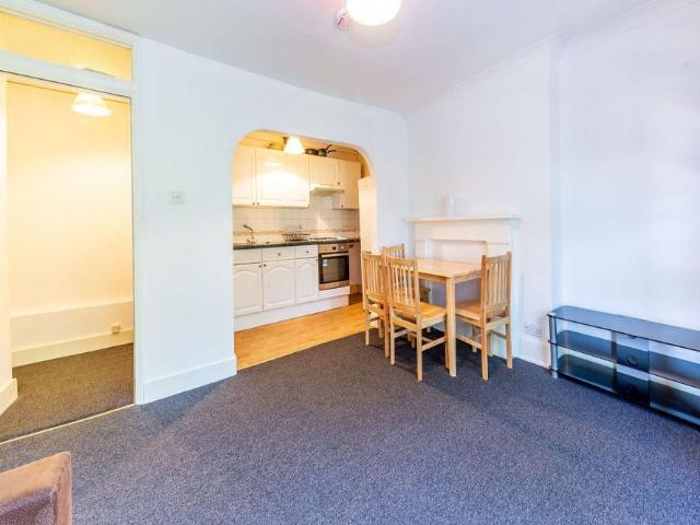 N7 2 bed flat to rent £2,058 pcm £475 pw