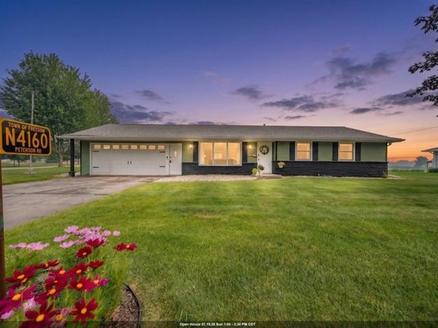 N4160 Peterson Rd, Kaukauna, WI 54130