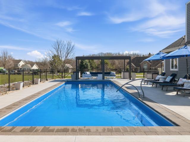 N42W33420 Glen View Ct, Nashotah, WI 53058 | MLS #1957 | Compass