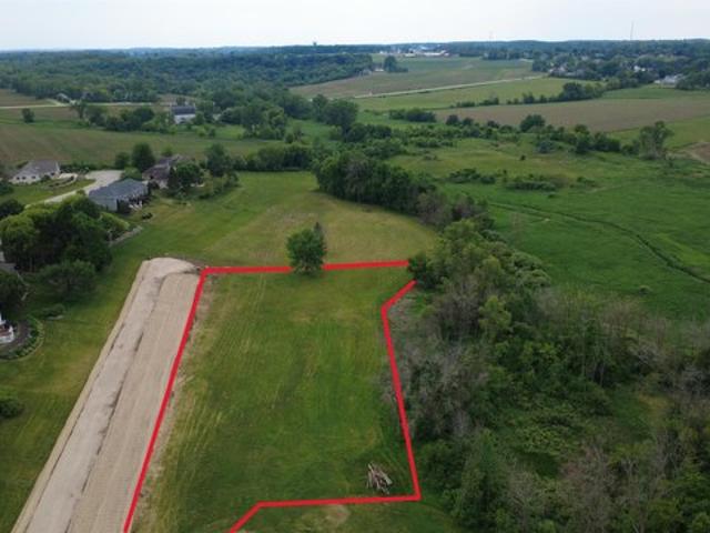 N447 Kankapot Ct, Sherwood, WI 54169