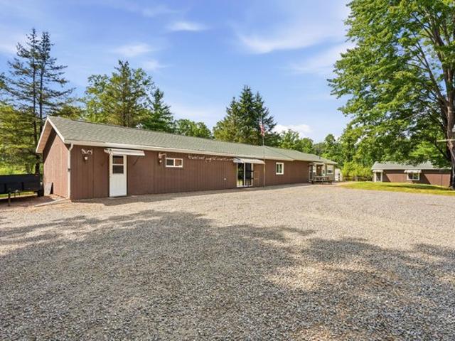 N4499 Columbia Ave, Hewitt, WI 54456