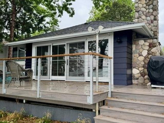 N4782 N Lakeshore Dr, Princeton, WI 54968