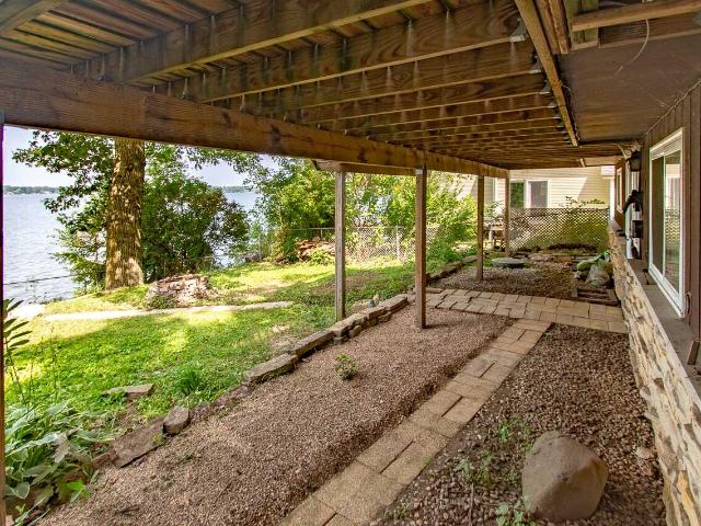 N4973 Lake Dr, Hubbard, WI 53035 | MLS #1963