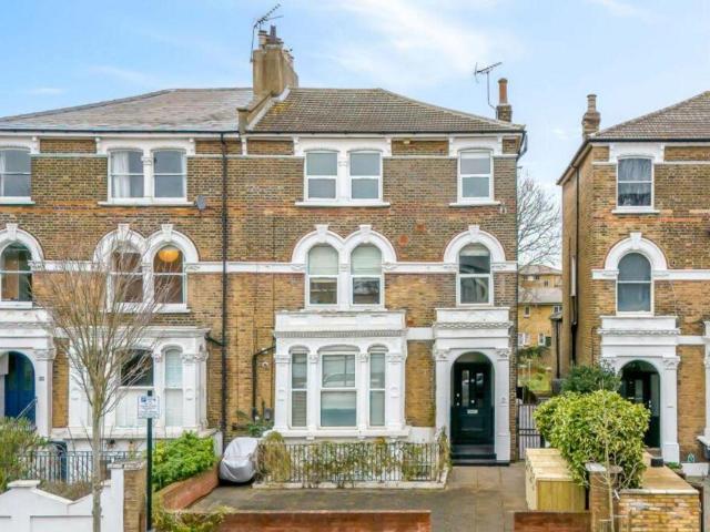 N4 2 bed apartment to rent £2,201 pcm £508 pw