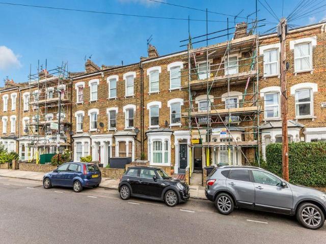 N4 2 bed flat to rent £1,885 pcm £435 pw