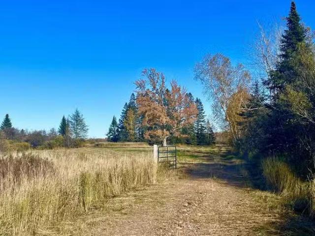 N5104 Pass Rd, Catawba, WI 54515 MLS 22404843