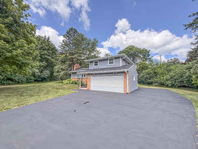 N51W16590 Fair Oak Ct