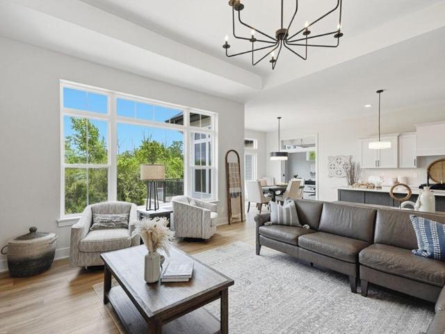 N51W18906 Quietwood Dr