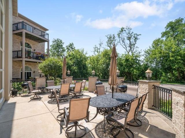 N51W34681 Wisconsin Ave Unit 3116, Oconomowoc, WI 53069