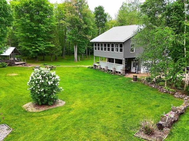 N5232 Dhondt Rd, Skandia, MI 49885