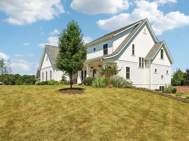 N52w30598 Moraine Dr