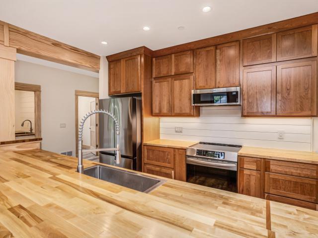 N52 w6296 Mill St, Unit N52W6298, Cedarburg, WI 53012 | MLS #1957