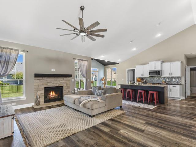 N54W23848 Fieldstone Pass Cir