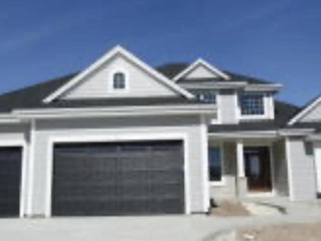 N55 W23852 Fieldstone Pass Cir, Sussex, WI 53089
