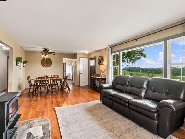 N6175 Clearview Dr