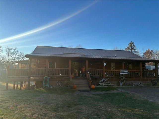N6101 9th St, Spooner, WI 54801