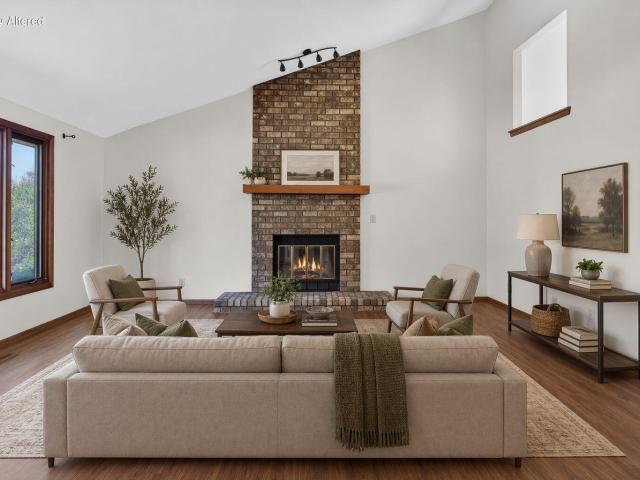 N61W23893 Sumac Ln