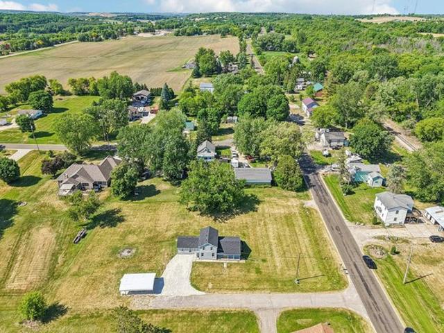 N6275 E Neda Rd, Hubbard, WI 53035