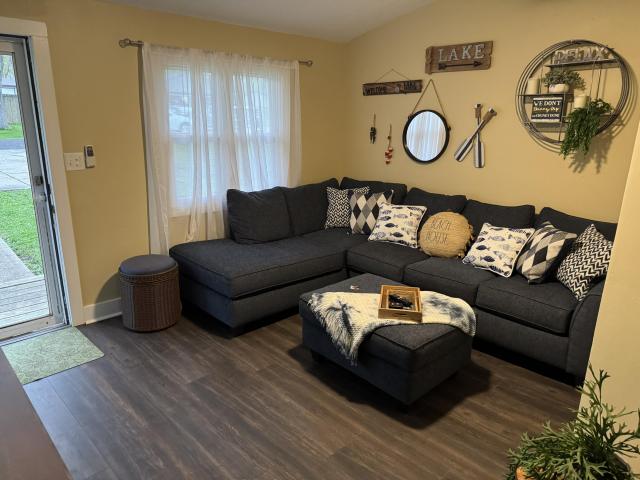 N6212 W Lakeshore Dr