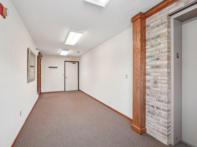 N63W23524 Silver Spring Dr, Unit 1