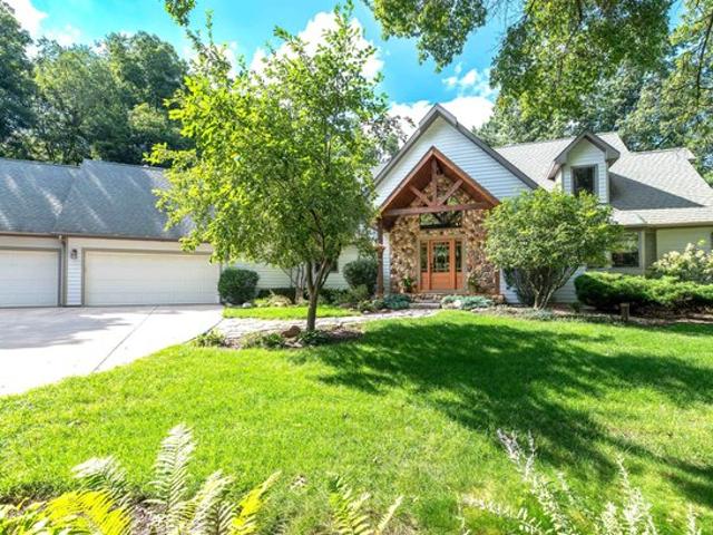 N6433 Horse Hollow Ln, Spring Prairie, WI 53105