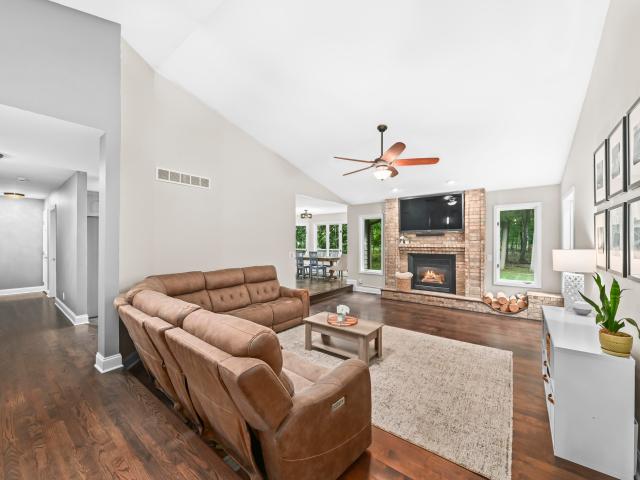 N64W33946 Lakeview Dr